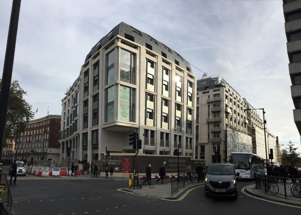 190 Strand Residence – Metal Koza