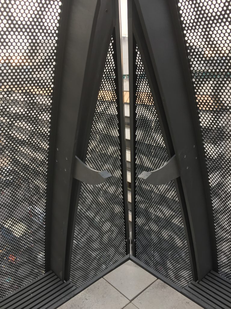 190 Strand Residence – Metal Koza