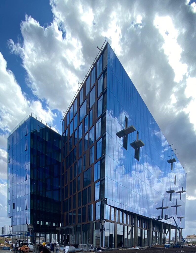 Compound 300 – Metal Koza